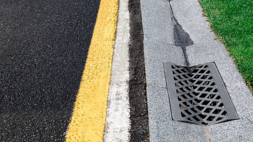 Apa Itu Saluran Drainase? Jenis dan Fungsi - Prima Konstruksi